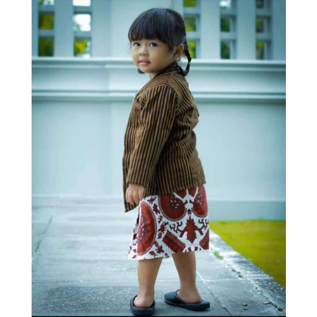 Jual kebaya kutubaru lurik tenun anak TK, SD, SMP | Shopee Indonesia