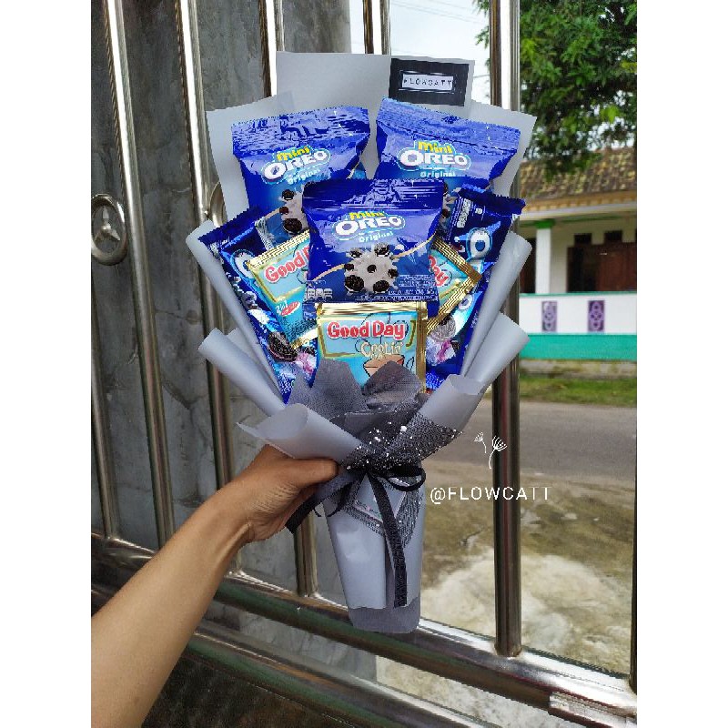 Jual Bucket Snack All Blue / Buket Jajan Serba Biru / Bucket Snack ...