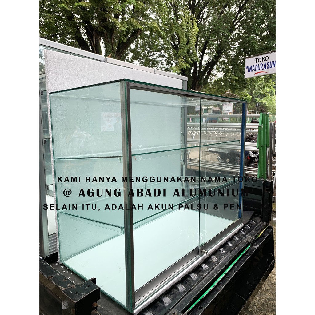 Jual Rak Showcase / Display Cafe 1 | Shopee Indonesia