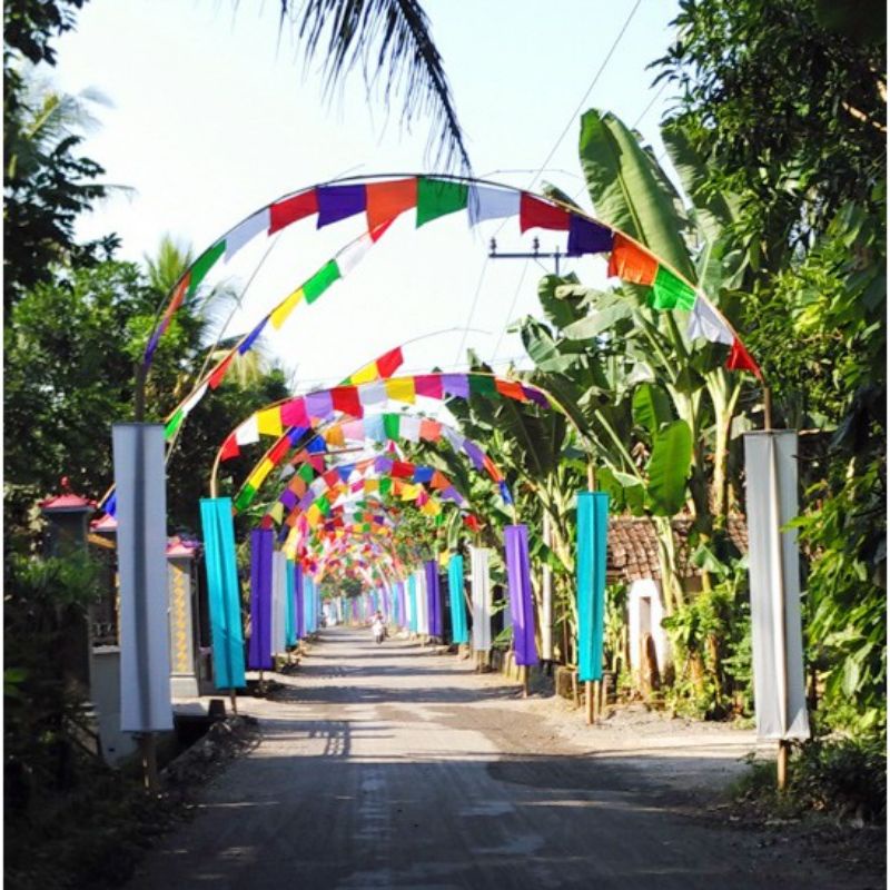 Jual Bendera UMBUL UMBUL 6 8 10 Titik Mata Warna Warni Merah Puituh Model Gergaji | Shopee Indonesia