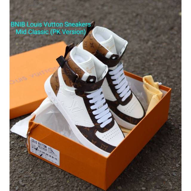 Jual Sepatu Sneakers Louis Vuitton Mid Classic (PERFECT KICKS) | Shopee ...