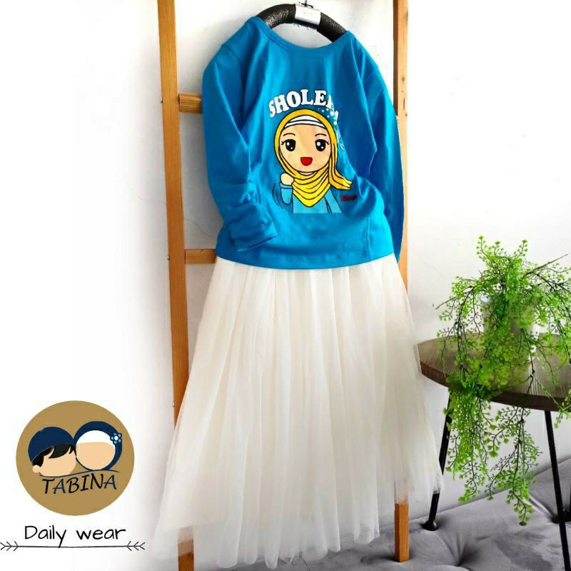 Jual SETELAN ROK TUTU PREMIUM 3 LAPIS + ATASAN KAOS | Shopee Indonesia