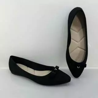 Jual Sepatu VNC Terlengkap & Harga Terbaru Agustus 2024 | Shopee Indonesia