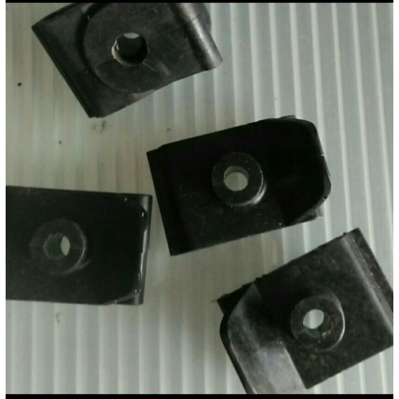 Jual kancing klip baut bemper toyota innova | Shopee Indonesia