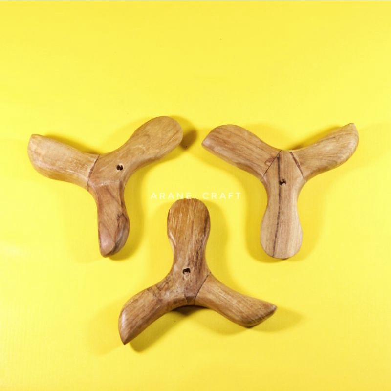 Jual Alat Pijat Segitiga / Alat Pijat Telapak Kaki Tangan / Alat Kerokan Kayu | Shopee Indonesia