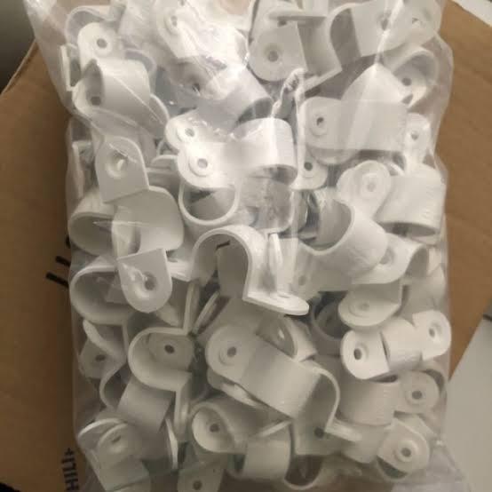 Jual Pipa Klem Clamp Pipa Listrik Pvc 20Mm 20 Mm Merek Clipsal / Boss 1 ...