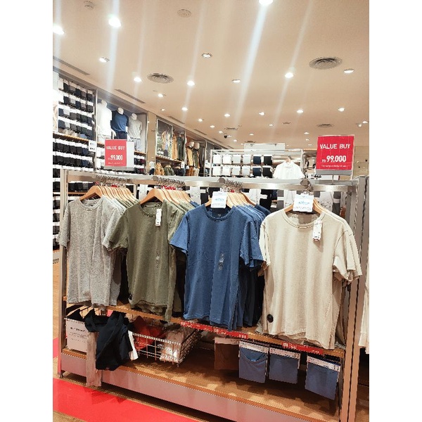 Jual UNIQLO Kaos cowok polos original | Shopee Indonesia
