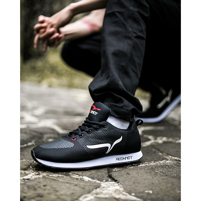 Jual Sepatu Kets Pria Hitam Putih Terbaru - Redknot Axelle Warna HITAM ...