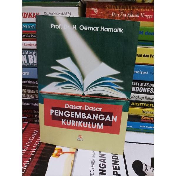 Jual DASAR DASAR PENGEMBANGAN KURIKULUM oemar hamalik | Shopee Indonesia