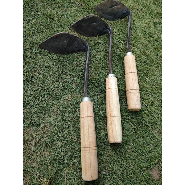 Jual Gathul baja asli/KORED RUMPUT gagang kayu serbaguna/ Cangkul taman ...