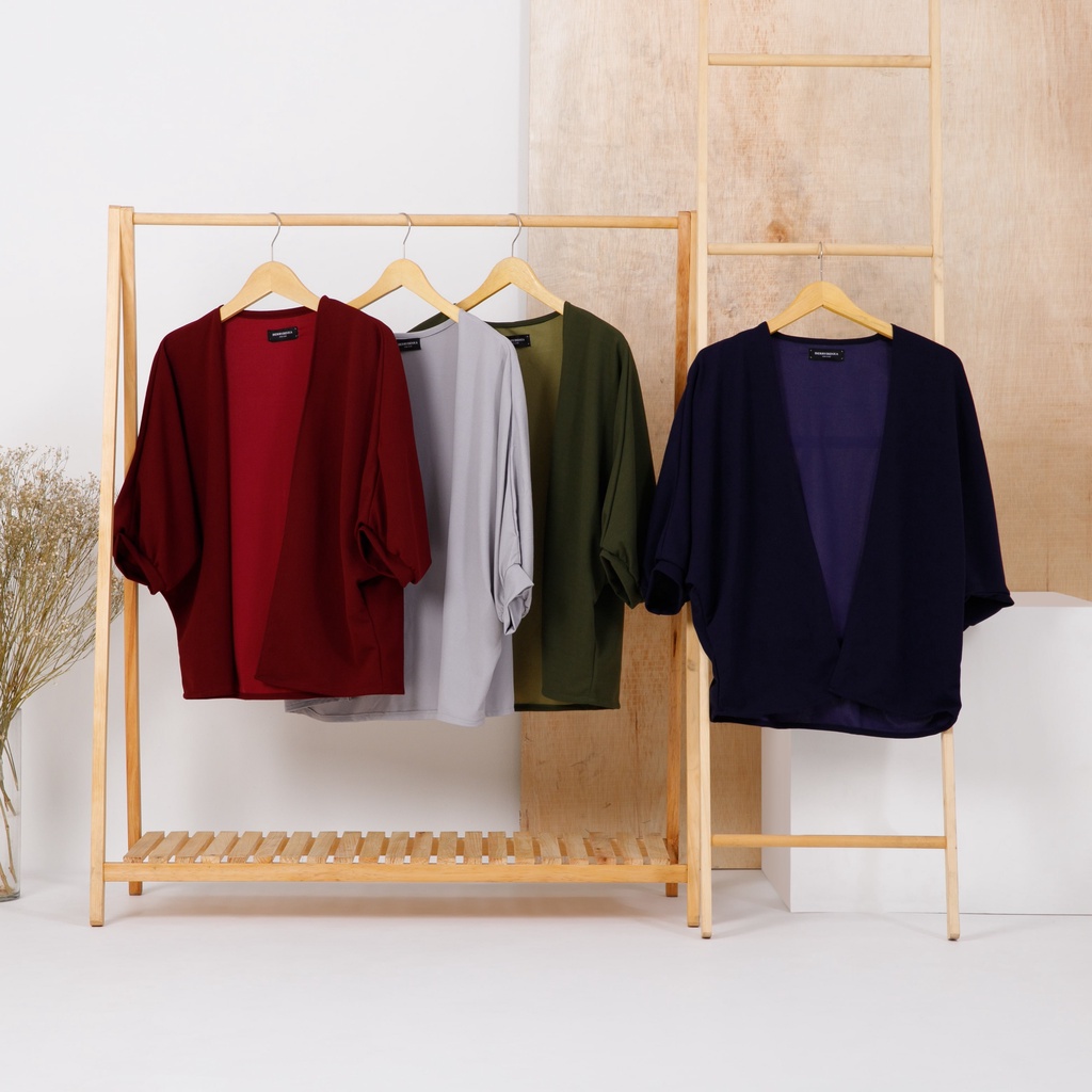 Jual Berrybenka - Outerwear Kardigan Sofia Indira Batwing Outer ...