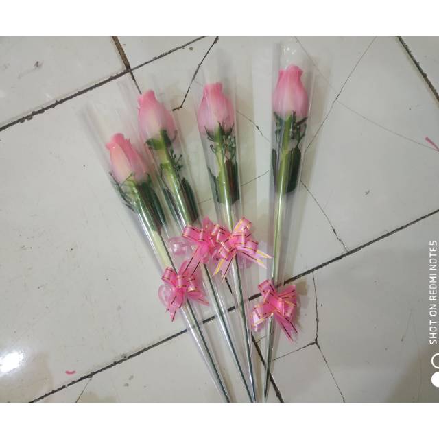 Jual Bunga mawar plastik artificial pertangkai | Shopee Indonesia