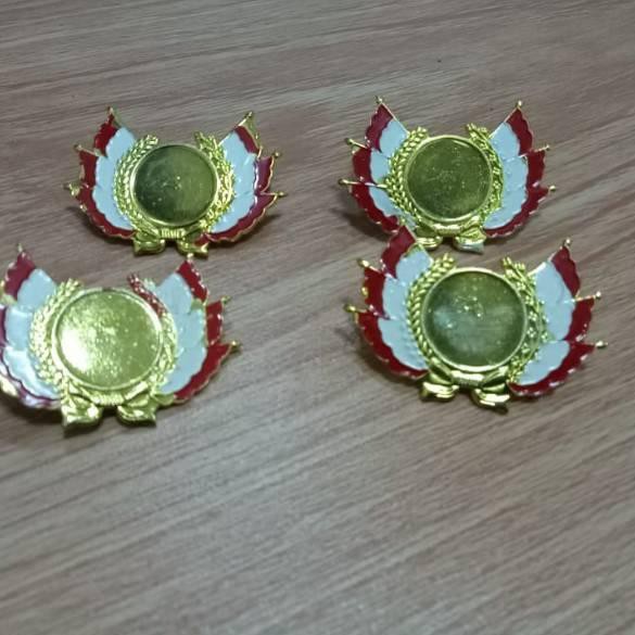 Jual SKT Pin Padi Kapas Sayap Bendera Kiri Kanan Merah Putih Pin Logo ...