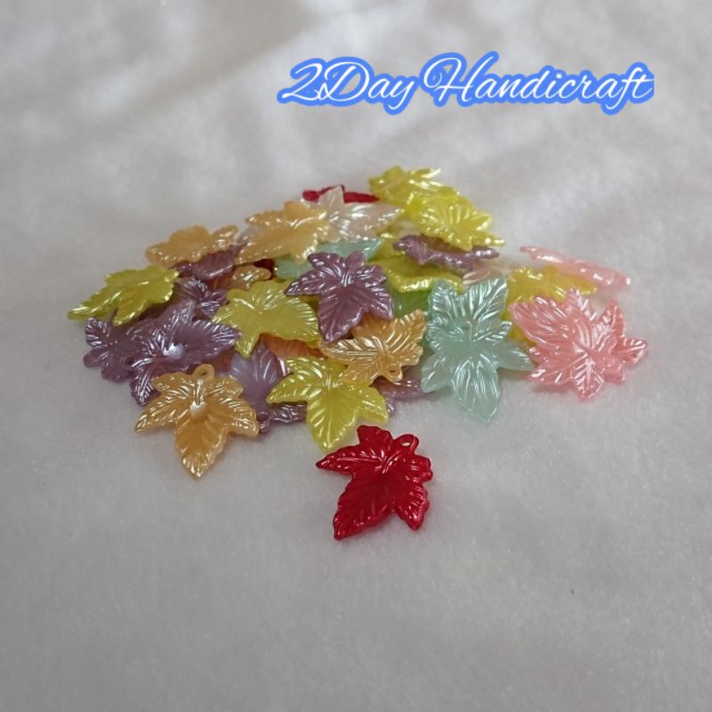 Jual Manik Daun Akrilik - Charm Daun Craft warna mix | Shopee Indonesia