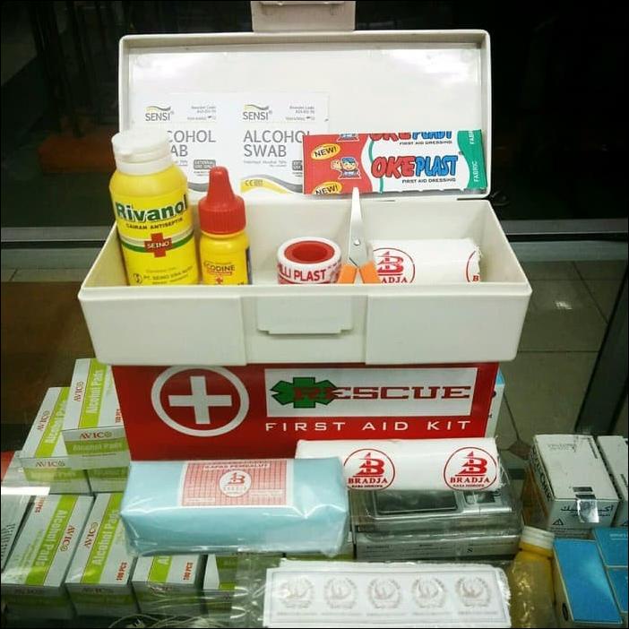 Jual Box Penyimpanan Obat - Wajib Punya Kotak Obat P3K Lengkap Veta ...