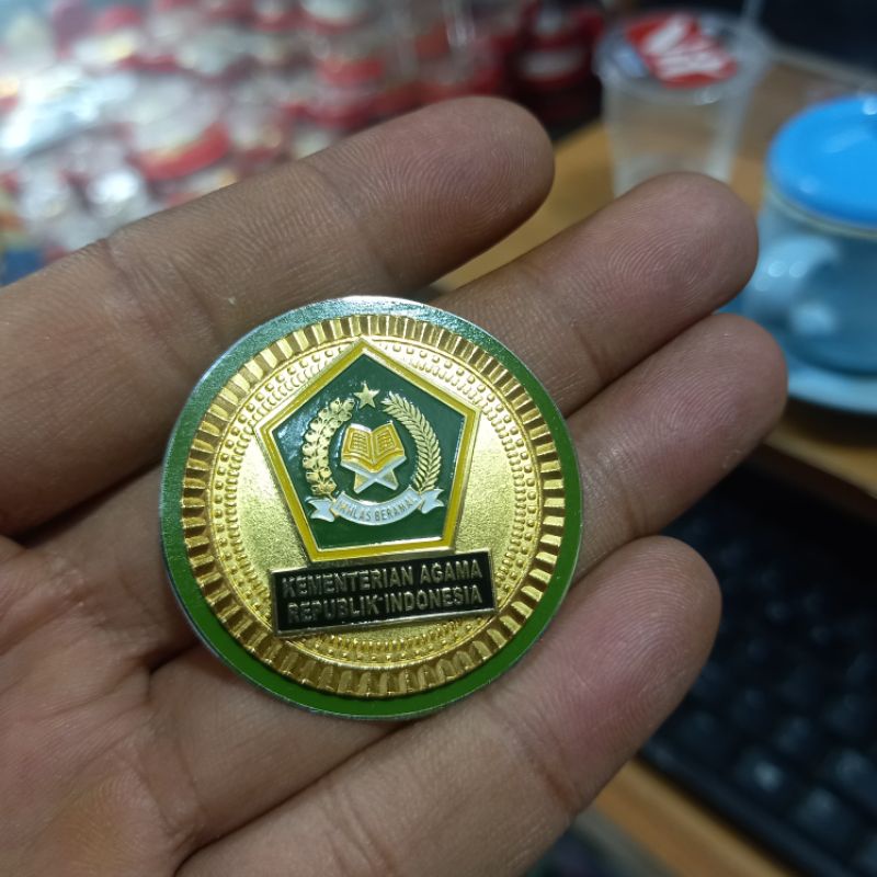 Jual pin kemenag/kementerian agama ri | Shopee Indonesia