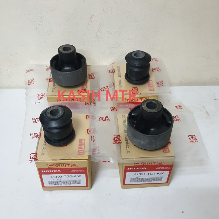 Jual BUSHING ARM SAYAP DEPAN BESAR KECIL BOSH ARM HONDA MOBILIO ORI ...