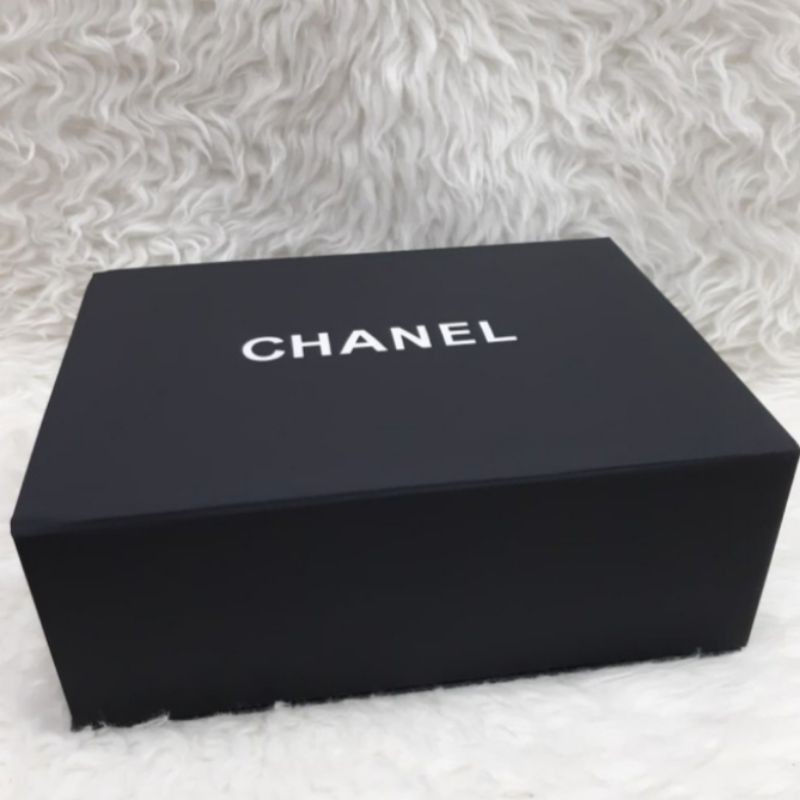 Jual Box tas Chanel 25cm original | Shopee Indonesia