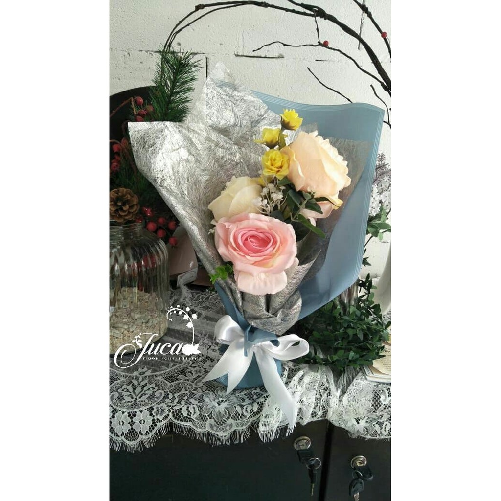 Jual Hand Bouquet / Buket Bunga Wisuda / Buket Bunga Artificial ...