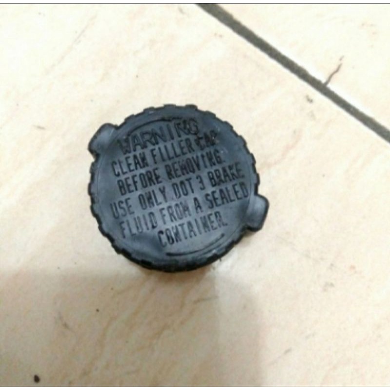 Jual tutup tabung minyak rem mitsubishi L300 original ready stock ...