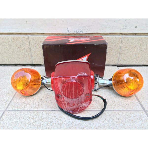 Jual bermanfaat Paket Lampu Belakang Stoplamp dan Sein Sen Riting ...