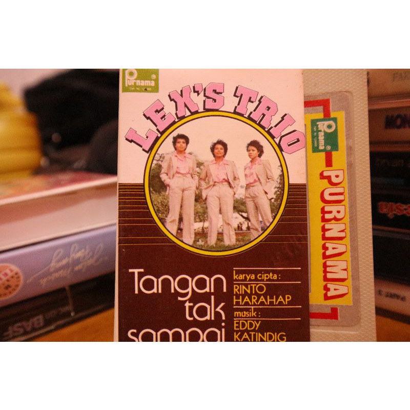 Jual kaset lex trio tangan tak sampai | Shopee Indonesia