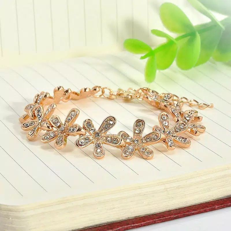 Jual Gelang bunga sakura Korea lapis emas 18k | Shopee Indonesia