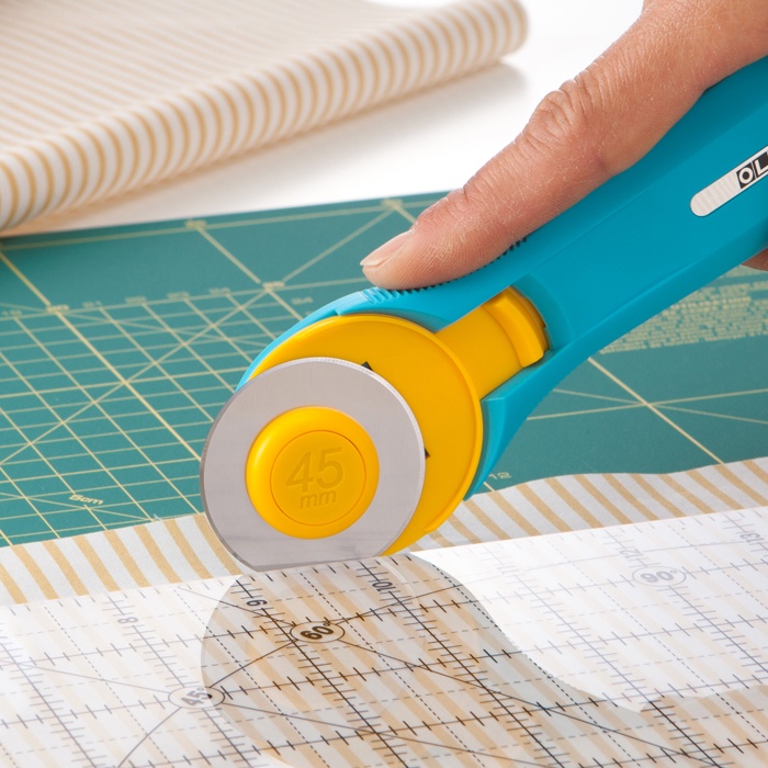 Jual Olfa Rotary Cutter 45mm RTY-2/C - Splash Aqua | Shopee Indonesia