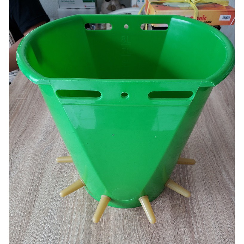 Jual Ember 8 Liter Sama Dot kambing, Domba Anti Sedak | Shopee Indonesia