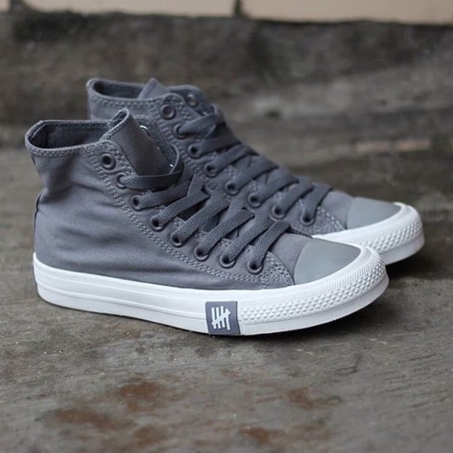 Jual Converse x undefeated hi warna abu2 | Shopee Indonesia