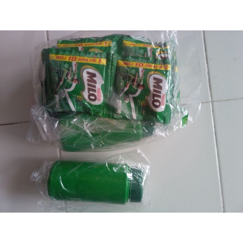 Jual SUSU MILO RENCENG BERHADIAH BOTOL MINUM/ GELAS / LAIINYA isi 2 ...