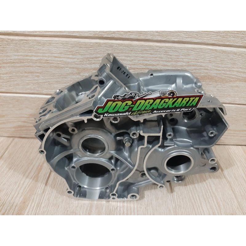 Jual CRANKCASE KRENGKES ZX NINJA RR OLD ORIGINAL KAWASAKI GENUINE KANAN ...
