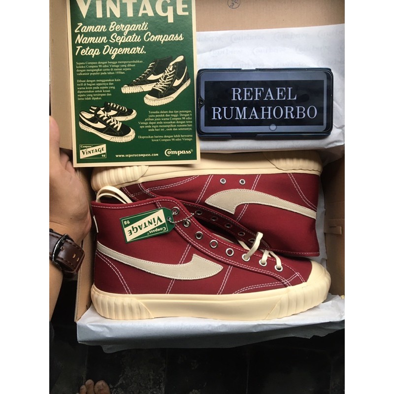 Jual compass vintage high maroon | Shopee Indonesia
