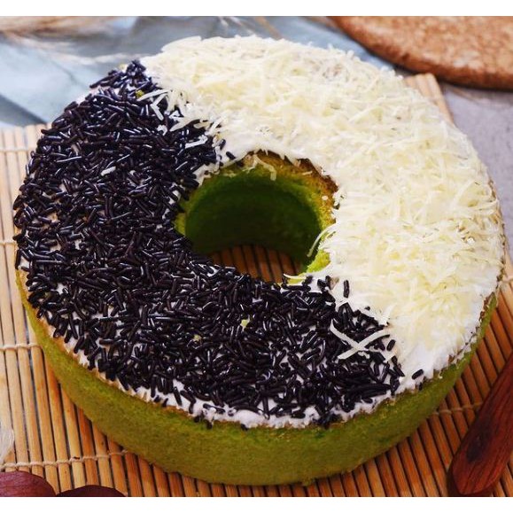 Jual Kue Sifon Topping Keju Mesis - Apple Donut & Bakery - Free Kartu ...