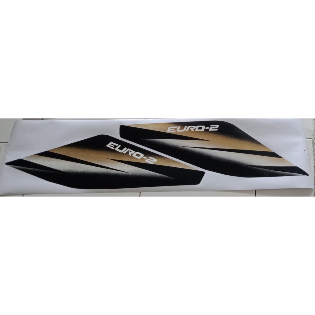 Jual Sticker Stiker Pintu Isuzu Elf EURO-2 Nkr71 Nhr55 / Stiker Elf ...