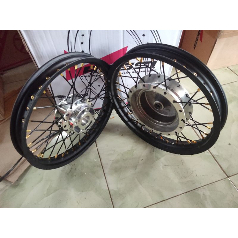 Jual velg jari jari Yamaha Xeon ring 14 x160/140 siap pasang | Shopee ...