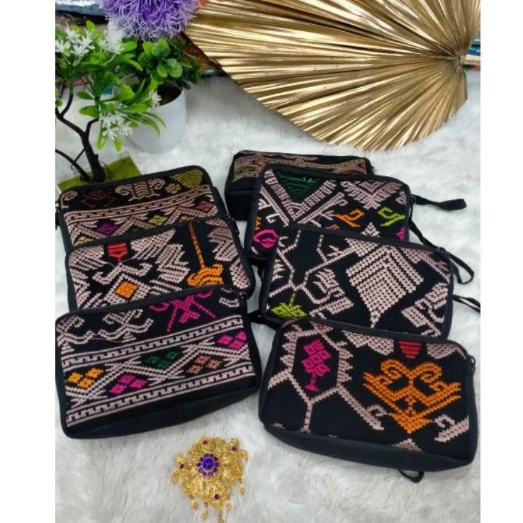Jual Tas Clutch Domsel Songket Bordir Souvenir Khas Bali | Shopee Indonesia