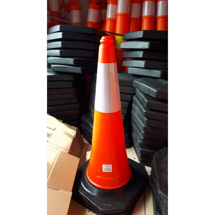 Jual Safety Traffic Cone / Kerucut Lalu Lintas hasston 75cm 2.4kg | Shopee Indonesia