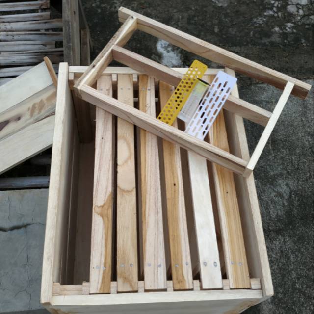 Jual KOTAK LEBAH / STUP LEBAH CERANA & MELIFERA | Shopee Indonesia
