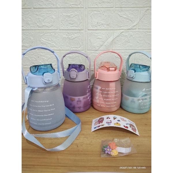 Jual botol viral gemoy 1,1 liter + stiker 3d& 2d | Shopee Indonesia