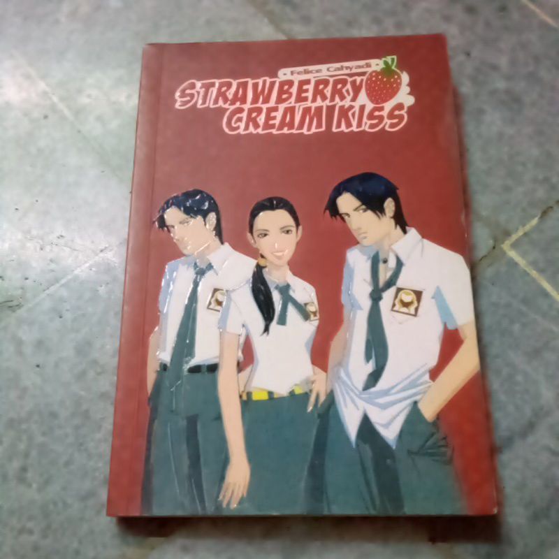 Jual Strawberry Cream Kiss (Felice Cahyadi) | Shopee Indonesia Jual Strawberry Cream Kiss (Felice Cahyadi) | Shopee Indonesia