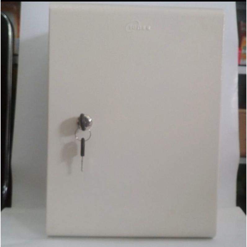 Jual Box panel listrik merk Ionee ukuran 30x40x20 bahan besi bagus ...