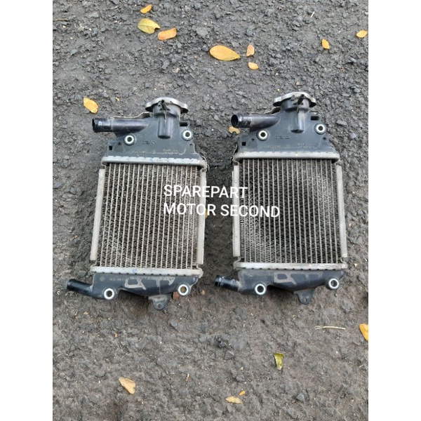 Jual RADIATOR VARIO 125 ESP LAMA OLD KODE KZR | Shopee Indonesia