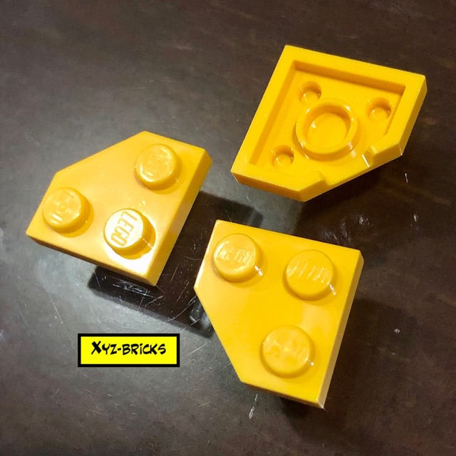 Jual LEGO PARTS 6195184 - Corner Plate 2x2 45 Degrees Bright Yellow ...