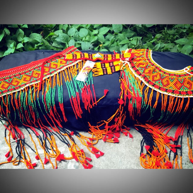 Jual Sokkong Bayu Anak / Aksesoris Toraja / Manik Toraja / Kandaure ...