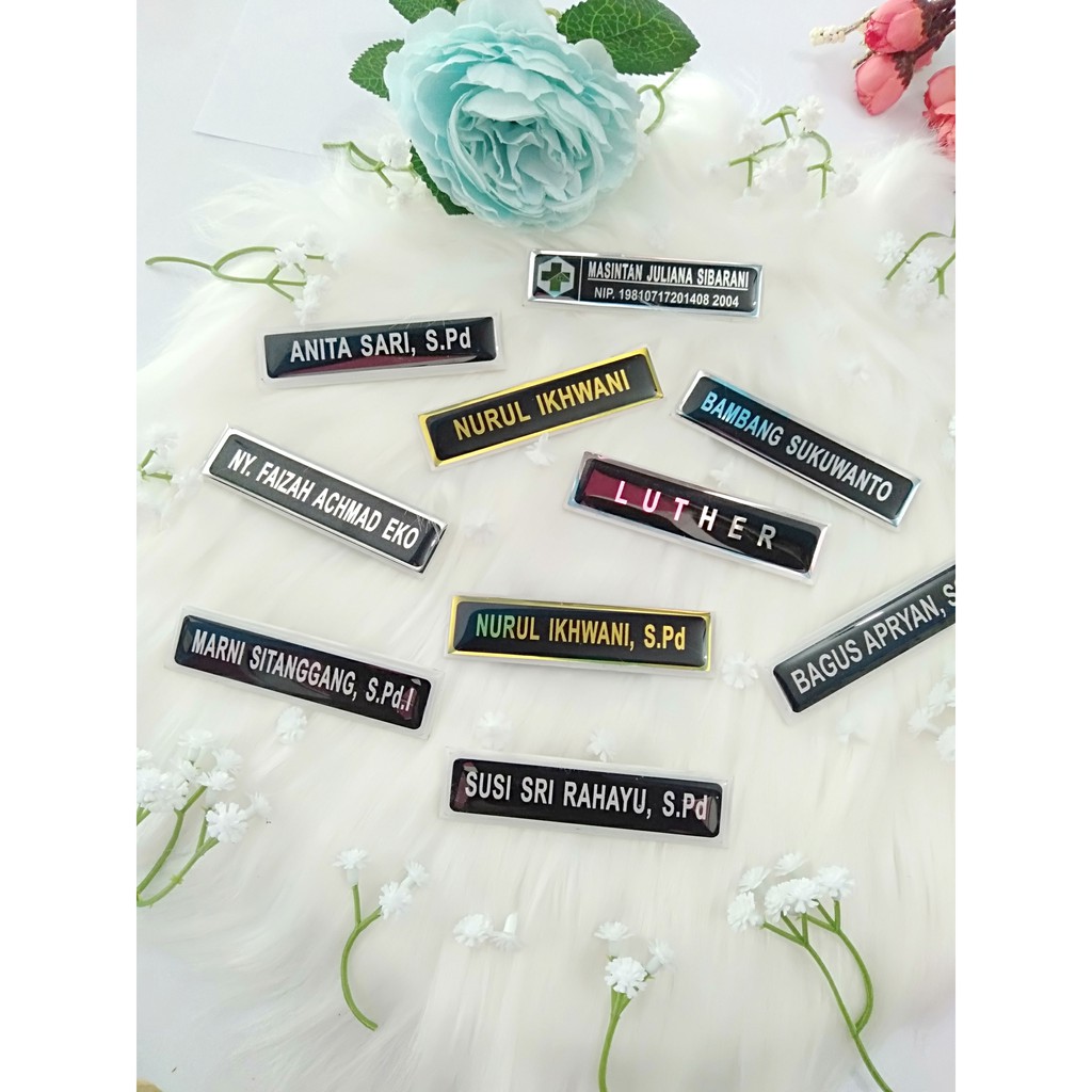 Jual NAME TAG PAPAN NAMA BED NAMA AKRILIK KILAT RESIN KANCING / MAGNET ...
