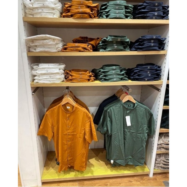 Jual kemeja uniqlo cowok | Shopee Indonesia