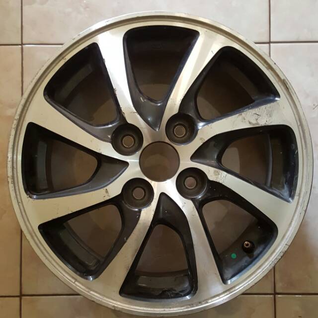 Jual Velg Oem Daihatsu Siegra R14 | Shopee Indonesia