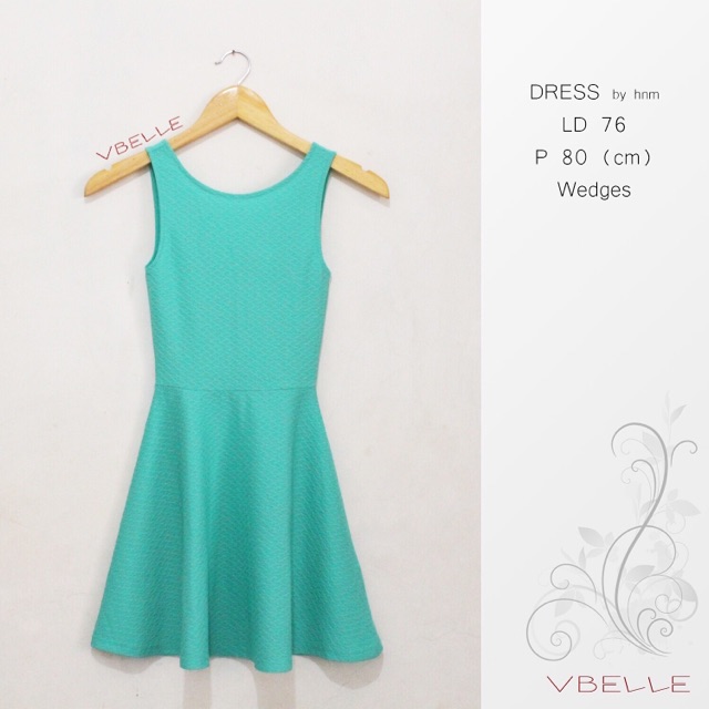Jual Tosca flare dress by divided hnm | Shopee Indonesia