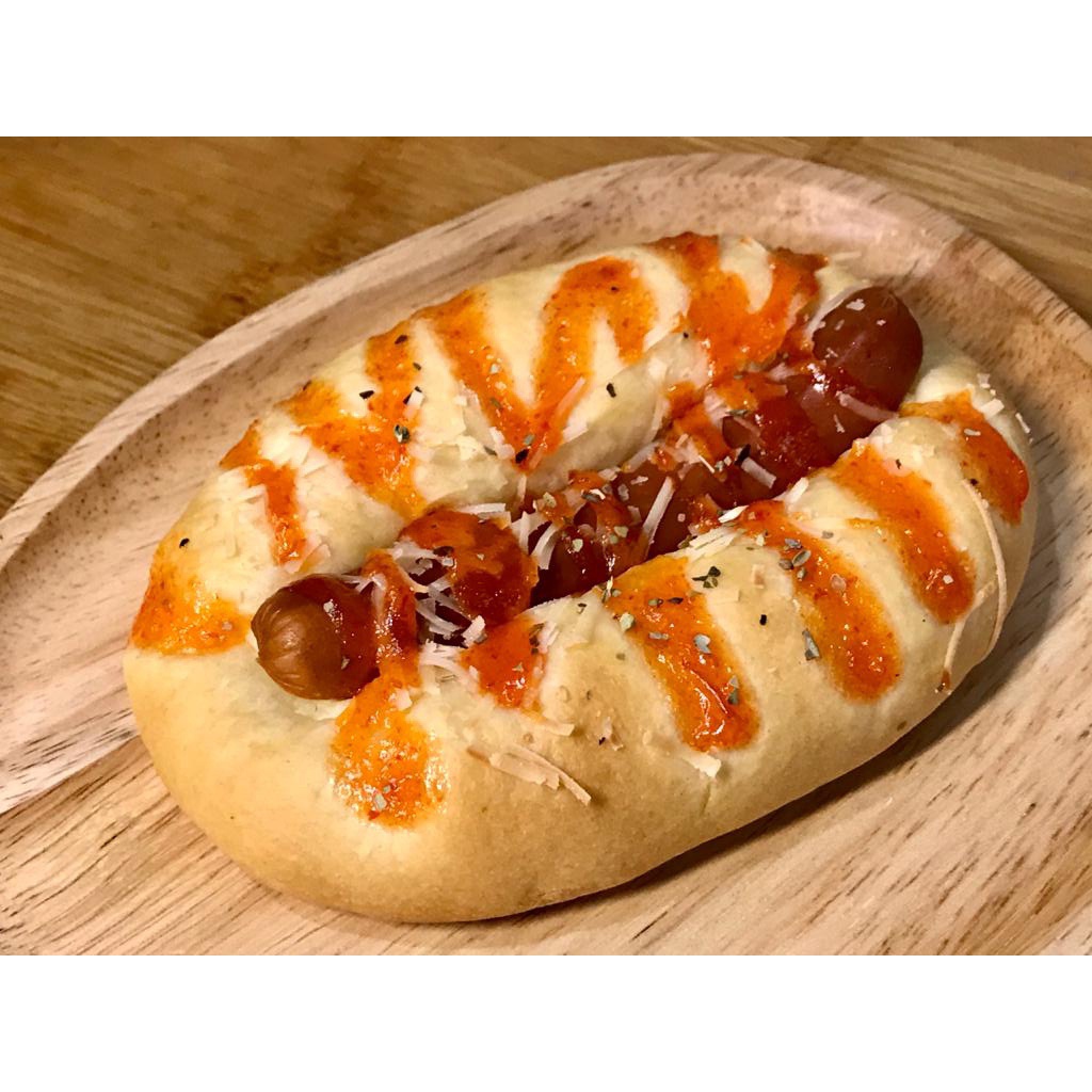 Jual roti panggang sosis pedas/roti jadul/roti asin/jajananan pasar ...